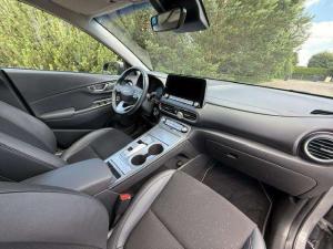 Pelēks Hyundai Kona 2020 Viļņa, ar dzinēja tilpumu 0.00 L un nobraukumu 85 tūkst. km par 19800 €, foto 18 vietnē AUTOMOTO.COM.LV