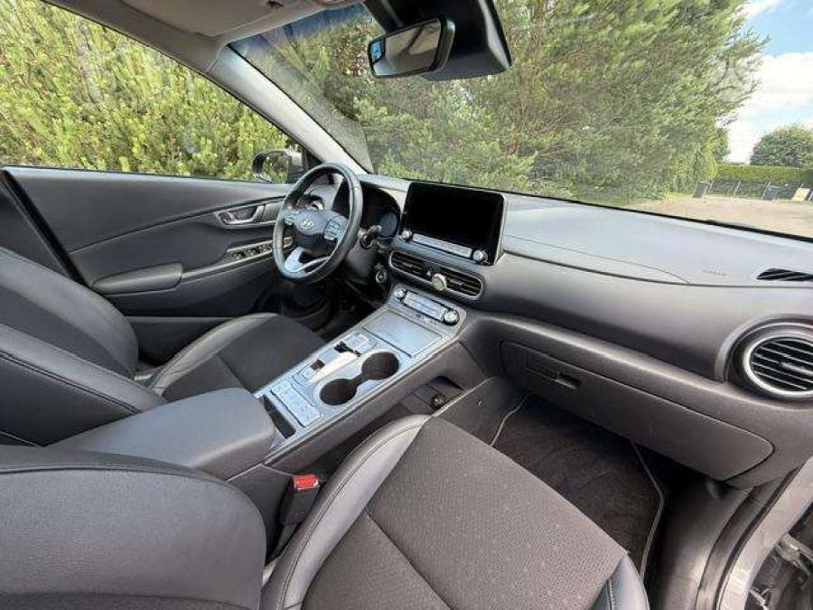 Pelēks Hyundai Kona 2020 Viļņa, ar dzinēja tilpumu 0.00 L un nobraukumu 85 tūkst. km par 19800 €, foto 18 vietnē AUTOMOTO.COM.LV