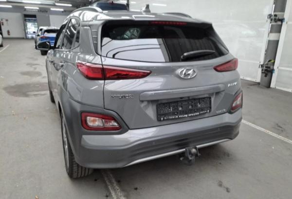 Pelēks Hyundai Kona 2020 Rīga, ar dzinēja tilpumu 0.00 L un nobraukumu 70 tūkst. km par 14500 €, foto 4 vietnē AUTOMOTO.COM.LV