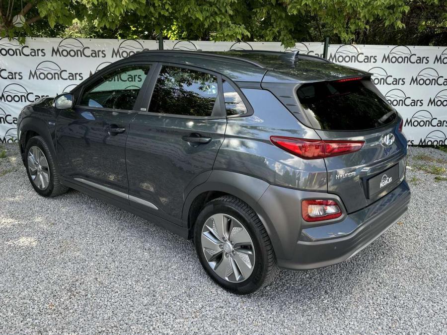 Grey Hyundai Kona 2020 in Vilnius, with an engine capacity of 0.00 L and mileage of 73 thousand km for 15300 €, photo 8 on AUTOMOTO.COM.LV