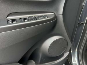 Grey Hyundai Kona 2020 in Vilnius, with an engine capacity of 0.00 L and mileage of 73 thousand km for 15300 €, photo 18 on AUTOMOTO.COM.LV