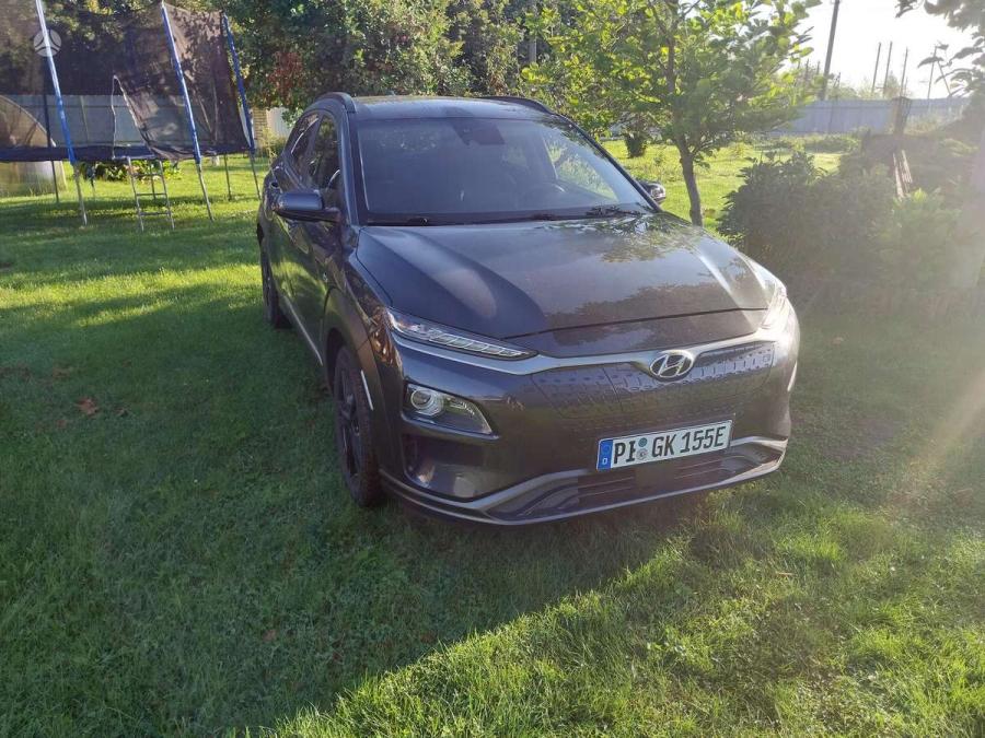 Pelēks Hyundai Kona 2020 Kauņa, ar dzinēja tilpumu 0.00 L un nobraukumu 70 tūkst. km par 15000 €, foto 4 vietnē AUTOMOTO.COM.LV