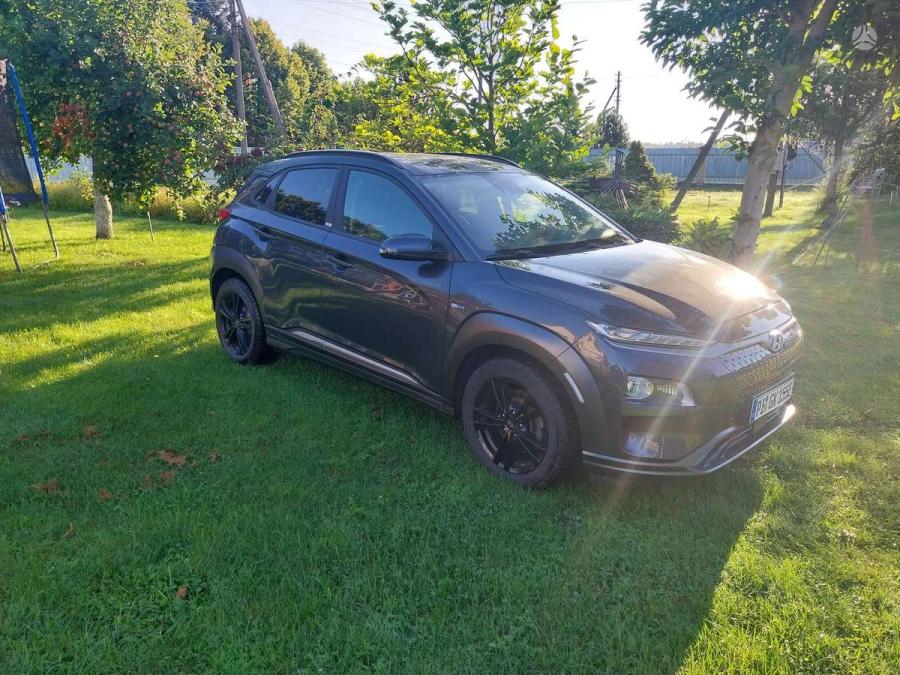 Pelēks Hyundai Kona 2020 Kauņa, ar dzinēja tilpumu 0.00 L un nobraukumu 70 tūkst. km par 15000 €, foto 5 vietnē AUTOMOTO.COM.LV