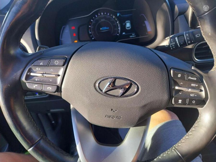Pelēks Hyundai Kona 2020 Kauņa, ar dzinēja tilpumu 0.00 L un nobraukumu 70 tūkst. km par 15000 €, foto 20 vietnē AUTOMOTO.COM.LV