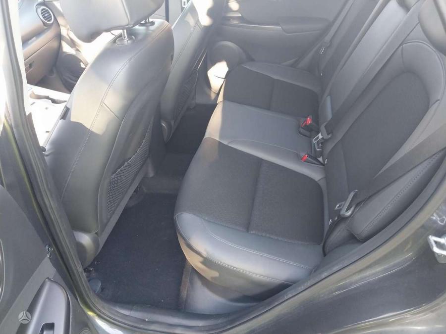 Pelēks Hyundai Kona 2020 Kauņa, ar dzinēja tilpumu 0.00 L un nobraukumu 70 tūkst. km par 15000 €, foto 22 vietnē AUTOMOTO.COM.LV