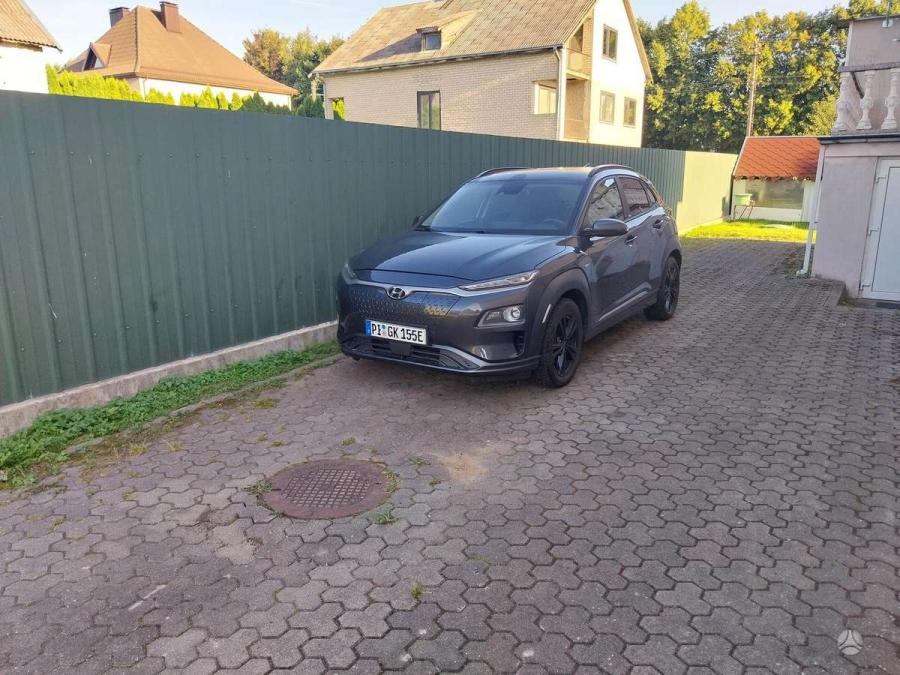 Pelēks Hyundai Kona 2020 Kauņa, ar dzinēja tilpumu 0.00 L un nobraukumu 70 tūkst. km par 15000 €, foto 24 vietnē AUTOMOTO.COM.LV