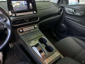 Pelēks Hyundai Kona 2020 Viļņa, ar dzinēja tilpumu 0.00 L un nobraukumu 73 tūkst. km par 14200 €, foto 17 vietnē AUTOMOTO.COM.LV