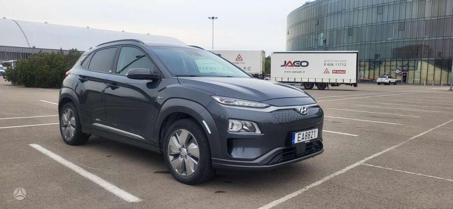 Grey Hyundai Kona 2020 in Siauliai, with an engine capacity of 0.00 L and mileage of 73 thousand km for 13600 €, photo 4 on AUTOMOTO.COM.LV