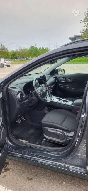 Grey Hyundai Kona 2020 in Siauliai, with an engine capacity of 0.00 L and mileage of 73 thousand km for 13600 €, photo 11 on AUTOMOTO.COM.LV