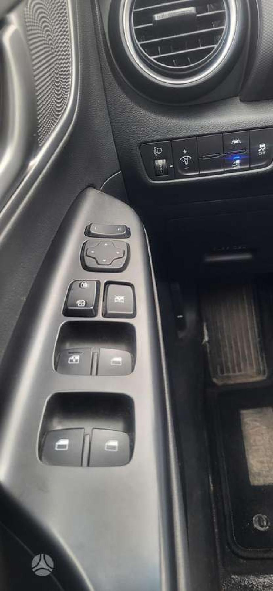 Grey Hyundai Kona 2020 in Siauliai, with an engine capacity of 0.00 L and mileage of 73 thousand km for 13600 €, photo 15 on AUTOMOTO.COM.LV