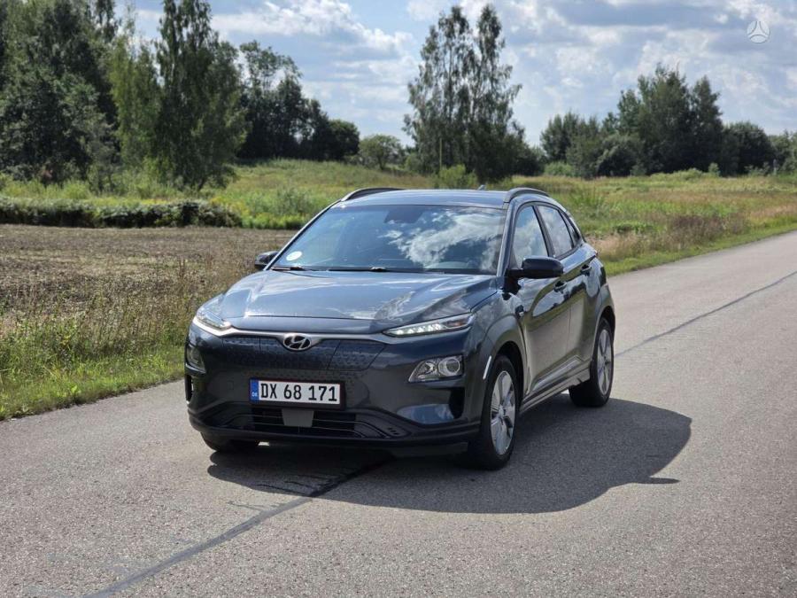 Pelēks Hyundai Kona 2020 Viļņa, ar dzinēja tilpumu 0.00 L un nobraukumu 74 tūkst. km par 14300 €, foto 1 vietnē AUTOMOTO.COM.LV