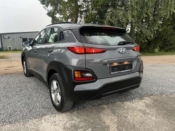 Hyundai Kona 2020 Kauņa vietnē Pelēks Hyundai Kona 2020 Kauņa, ar dzinēja tilpumu 1.00 L un nobraukumu 82 tūkst. km par 6750 €, foto 1 vietnē AUTOMOTO.COM.LV