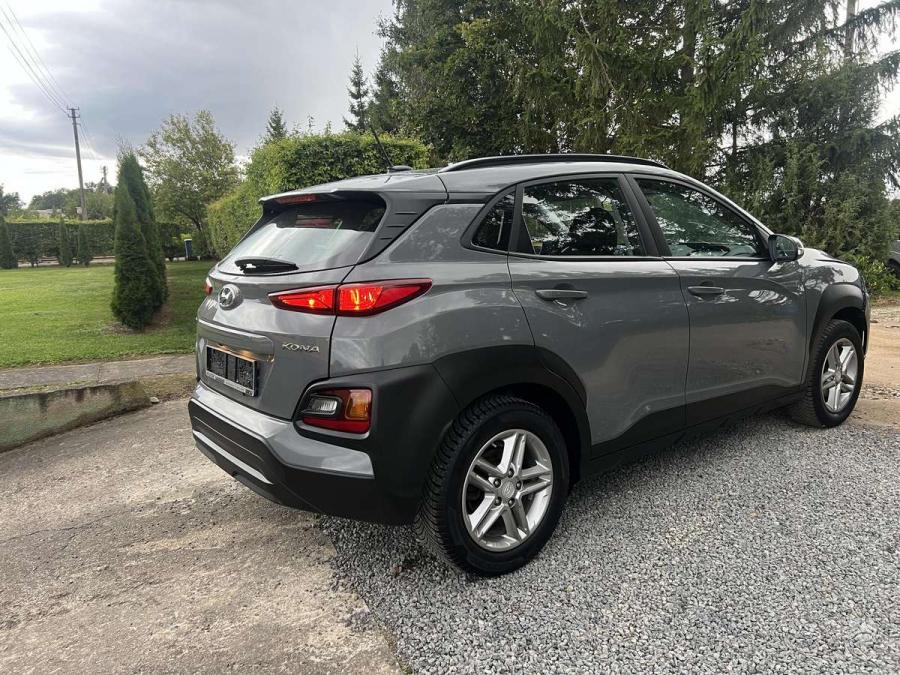 Pelēks Hyundai Kona 2020 Kauņa, ar dzinēja tilpumu 1.00 L un nobraukumu 82 tūkst. km par 6750 €, foto 4 vietnē AUTOMOTO.COM.LV