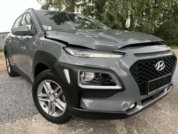Hyundai Kona 2020 Kauņa vietnē Pelēks Hyundai Kona 2020 Kauņa, ar dzinēja tilpumu 1.00 L un nobraukumu 82 tūkst. km par 6750 €, foto 10 vietnē AUTOMOTO.COM.LV