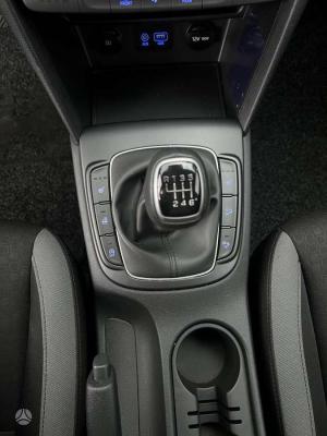 Pelēks Hyundai Kona 2020 Kauņa, ar dzinēja tilpumu 1.00 L un nobraukumu 82 tūkst. km par 6750 €, foto 27 vietnē AUTOMOTO.COM.LV