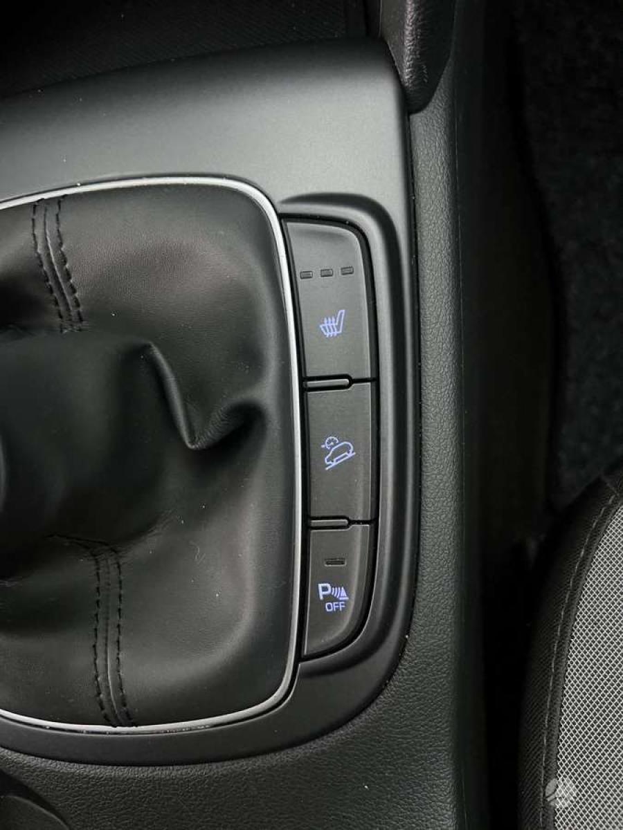 Pelēks Hyundai Kona 2020 Kauņa, ar dzinēja tilpumu 1.00 L un nobraukumu 82 tūkst. km par 6750 €, foto 29 vietnē AUTOMOTO.COM.LV