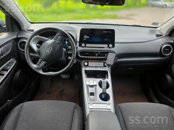 Pelēks Hyundai Kona 2020 Rīga, ar dzinēja tilpumu 0.00 L un nobraukumu 60 tūkst. km par 17300 €, foto 8 vietnē AUTOMOTO.COM.LV