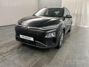 Grey Hyundai Kona 2020 in Riga, with an engine capacity of 0.00 L and mileage of 134 thousand km for 18990 €, photo  on AUTOMOTO.COM.LV