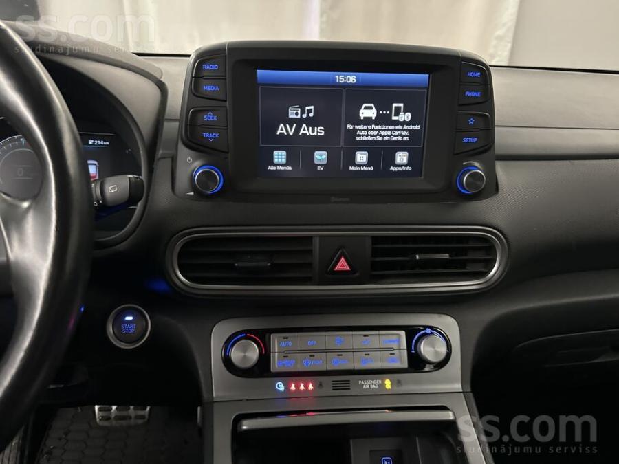 Grey Hyundai Kona 2020 in Riga, with an engine capacity of 0.00 L and mileage of 134 thousand km for 18990 €, photo 9 on AUTOMOTO.COM.LV