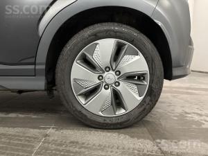 Grey Hyundai Kona 2020 in Riga, with an engine capacity of 0.00 L and mileage of 134 thousand km for 18990 €, photo 13 on AUTOMOTO.COM.LV