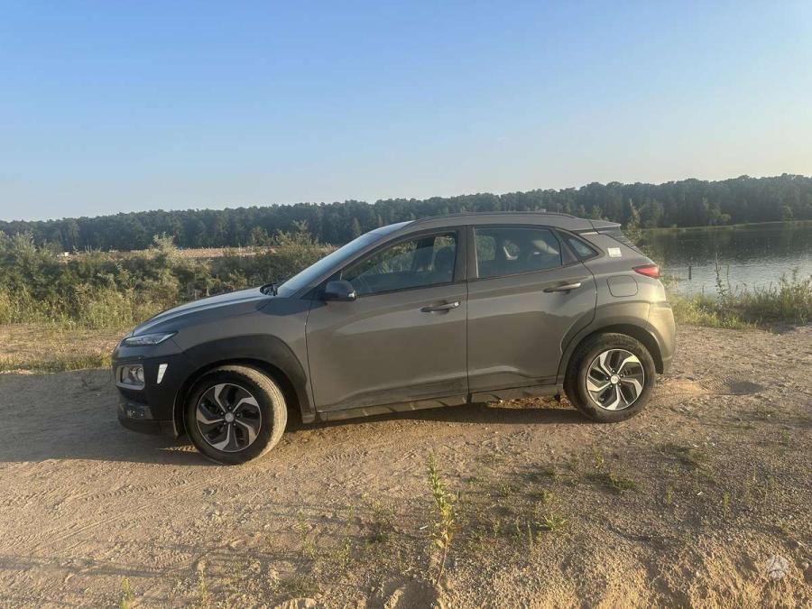 Pelēks Hyundai Kona 2020 Kauņa, ar dzinēja tilpumu 1.60 L un nobraukumu 88 tūkst. km par 13800 €, foto 4 vietnē AUTOMOTO.COM.LV