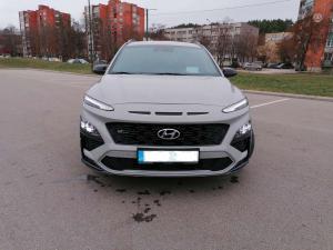 Pelēks Hyundai Kona 2021 Kauņa, ar dzinēja tilpumu 1.60 L un nobraukumu 27 tūkst. km par 23900 €, foto 3 vietnē AUTOMOTO.COM.LV
