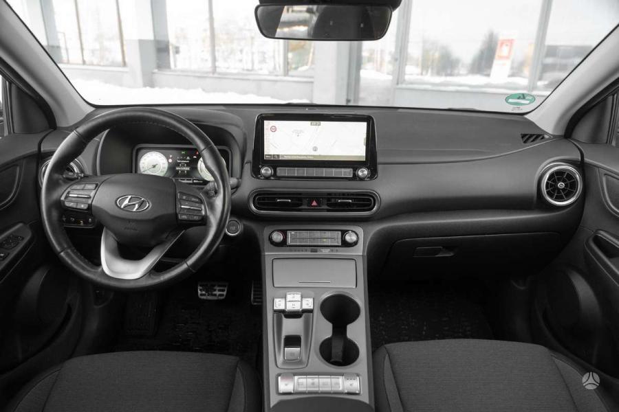 Grey Hyundai Kona 2021 in Vilnius, with an engine capacity of 0.00 L and mileage of 17 thousand km for 16950 €, photo 9 on AUTOMOTO.COM.LV