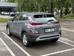 Pelēks Hyundai Kona 2021 Rīga, ar dzinēja tilpumu 1.00 L un nobraukumu 76 tūkst. km par 14300 €, foto 5 vietnē AUTOMOTO.COM.LV