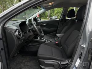 Pelēks Hyundai Kona 2021 Rīga, ar dzinēja tilpumu 1.00 L un nobraukumu 76 tūkst. km par 14300 €, foto 8 vietnē AUTOMOTO.COM.LV