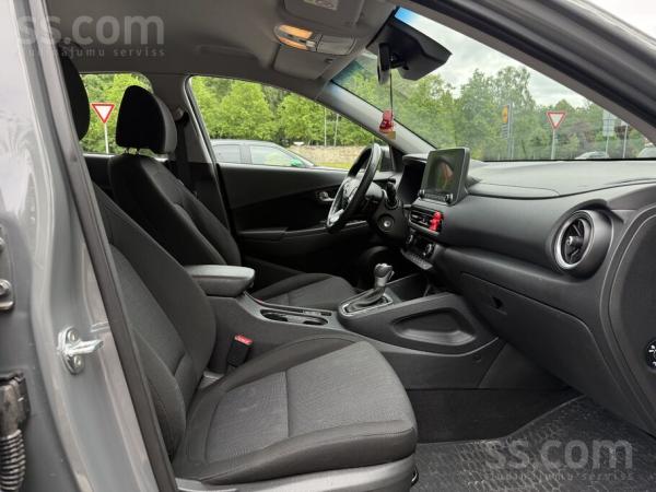 Pelēks Hyundai Kona 2021 Rīga, ar dzinēja tilpumu 1.00 L un nobraukumu 76 tūkst. km par 14300 €, foto 9 vietnē AUTOMOTO.COM.LV
