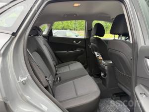 Pelēks Hyundai Kona 2021 Rīga, ar dzinēja tilpumu 1.00 L un nobraukumu 76 tūkst. km par 14300 €, foto 12 vietnē AUTOMOTO.COM.LV