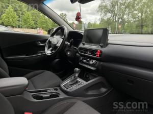 Pelēks Hyundai Kona 2021 Rīga, ar dzinēja tilpumu 1.00 L un nobraukumu 76 tūkst. km par 14300 €, foto 18 vietnē AUTOMOTO.COM.LV