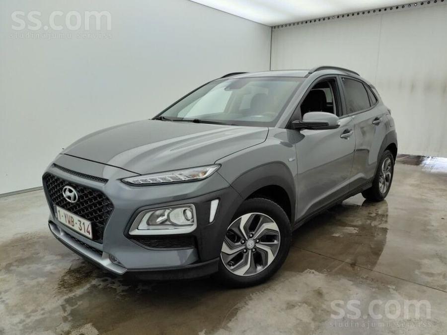 Pelēks Hyundai Kona 2021 Rīga, ar dzinēja tilpumu 1.60 L un nobraukumu 73 tūkst. km par 14500 €, foto 1 vietnē AUTOMOTO.COM.LV
