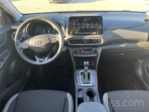 Pelēks Hyundai Kona 2021 Rīga, ar dzinēja tilpumu 1.60 L un nobraukumu 73 tūkst. km par 14500 €, foto 12 vietnē AUTOMOTO.COM.LV