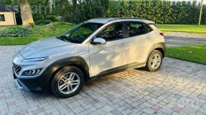 Grey Hyundai Kona 2021 in Riga, with an engine capacity of 1.00 L and mileage of 57 thousand km for 14550 €, photo 7 on AUTOMOTO.COM.LV