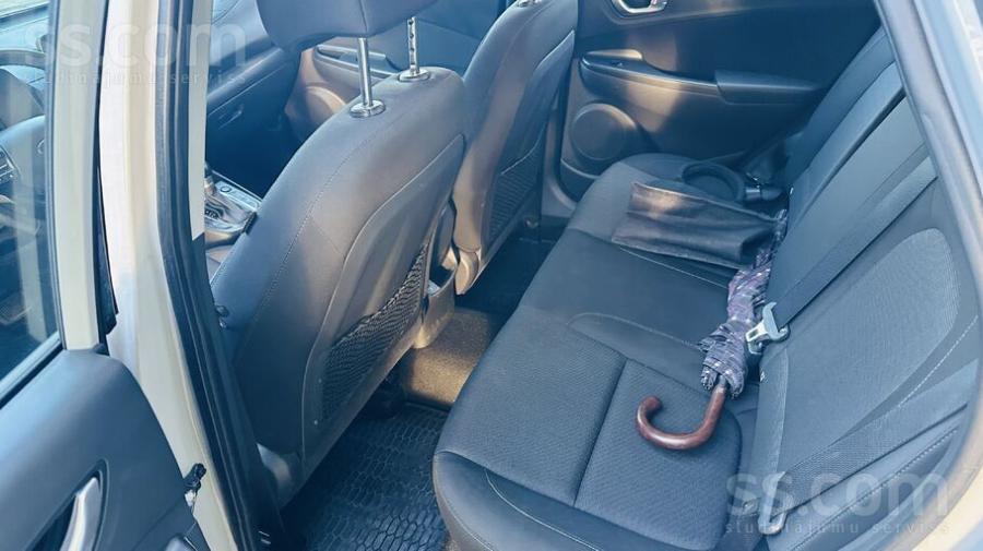 Grey Hyundai Kona 2021 in Riga, with an engine capacity of 1.00 L and mileage of 57 thousand km for 14550 €, photo 13 on AUTOMOTO.COM.LV
