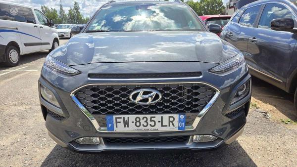 Grey Hyundai Kona 2021 in Taurage, with an engine capacity of 1.60 L and mileage of 78 thousand km for 13100 €, photo 2 on AUTOMOTO.COM.LV