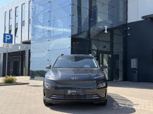 Grey Hyundai Kona 2021 in Riga, with an engine capacity of 0.00 L and mileage of 38 thousand km for 19500 €, photo  on AUTOMOTO.COM.LV