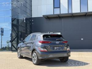 Pelēks Hyundai Kona 2021 Rīga, ar dzinēja tilpumu 0.00 L un nobraukumu 38 tūkst. km par 19500 €, foto 6 vietnē AUTOMOTO.COM.LV