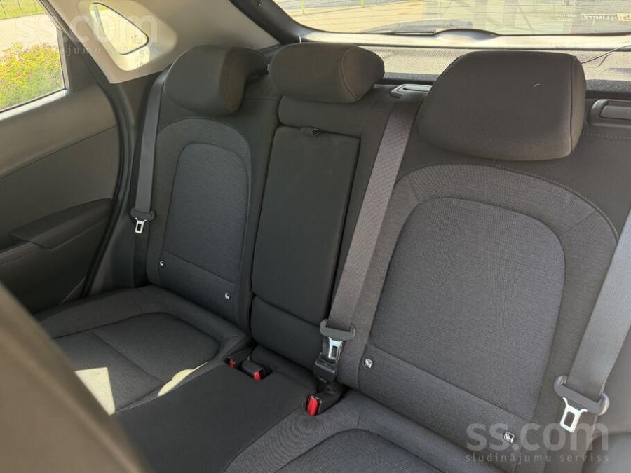 Pelēks Hyundai Kona 2021 Rīga, ar dzinēja tilpumu 0.00 L un nobraukumu 38 tūkst. km par 19500 €, foto 24 vietnē AUTOMOTO.COM.LV