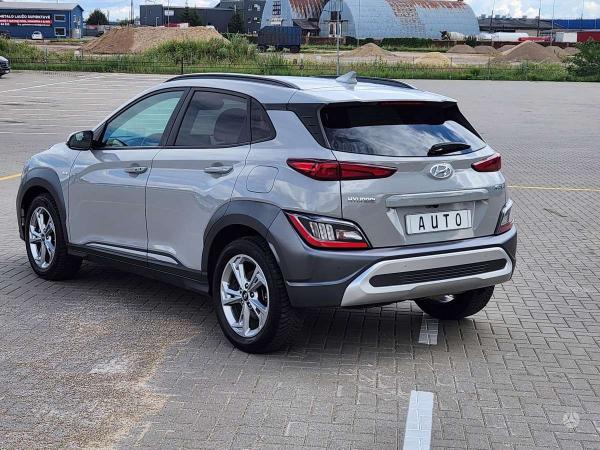 Grey Hyundai Kona 2021 in Taurage, with an engine capacity of 1.60 L and mileage of 89 thousand km for 13200 €, photo 8 on AUTOMOTO.COM.LV