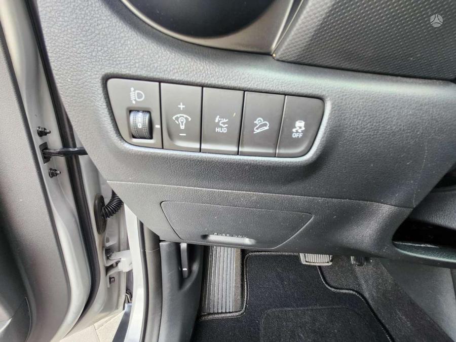 Pelēks Hyundai Kona 2021 Tauragė, ar dzinēja tilpumu 1.60 L un nobraukumu 89 tūkst. km par 13200 €, foto 26 vietnē AUTOMOTO.COM.LV