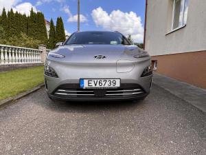 Grey Hyundai Kona 2021 in Vilnius, with an engine capacity of 0.00 L and mileage of 117 thousand km for 19999 €, photo 5 on AUTOMOTO.COM.LV