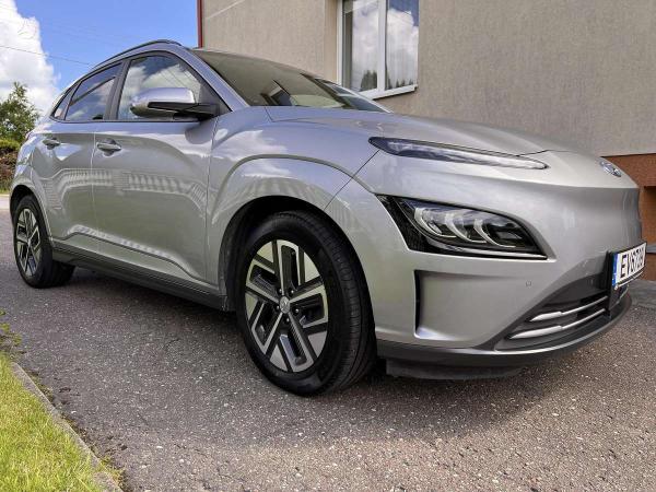 Grey Hyundai Kona 2021 in Vilnius, with an engine capacity of 0.00 L and mileage of 117 thousand km for 19999 €, photo 5 on AUTOMOTO.COM.LV