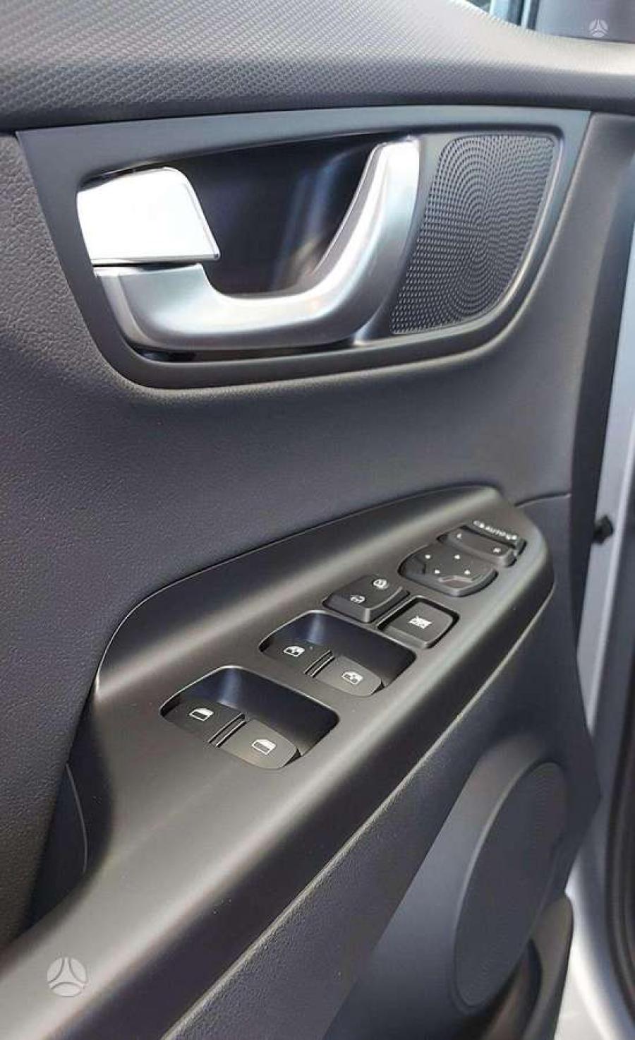 Grey Hyundai Kona 2021 in Vilnius, with an engine capacity of 0.00 L and mileage of 117 thousand km for 19999 €, photo 14 on AUTOMOTO.COM.LV