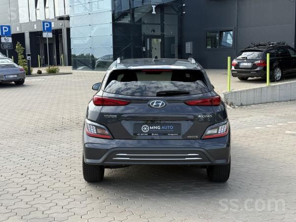 Pelēks Hyundai Kona 2021 Rīga, ar dzinēja tilpumu 0.00 L un nobraukumu 63 tūkst. km par 18900 €, foto 5 vietnē AUTOMOTO.COM.LV