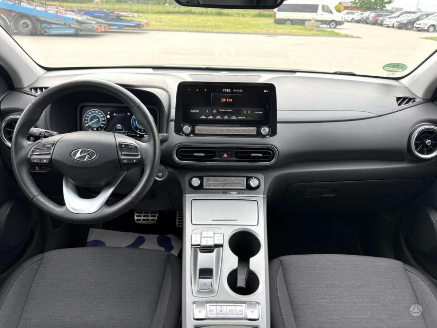 Pelēks Hyundai Kona 2021 Marijampole, ar dzinēja tilpumu 0.00 L un nobraukumu 75 tūkst. km par 19900 €, foto 9 vietnē AUTOMOTO.COM.LV