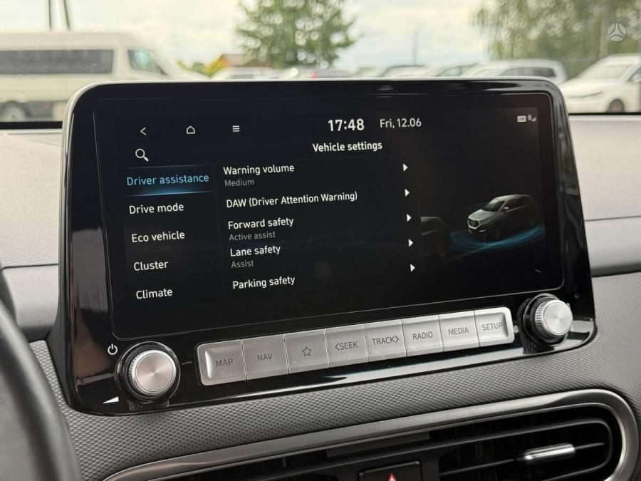 Pelēks Hyundai Kona 2021 Marijampole, ar dzinēja tilpumu 0.00 L un nobraukumu 75 tūkst. km par 19900 €, foto 14 vietnē AUTOMOTO.COM.LV