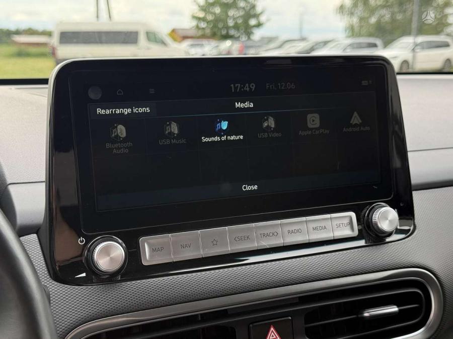 Pelēks Hyundai Kona 2021 Marijampole, ar dzinēja tilpumu 0.00 L un nobraukumu 75 tūkst. km par 19900 €, foto 15 vietnē AUTOMOTO.COM.LV
