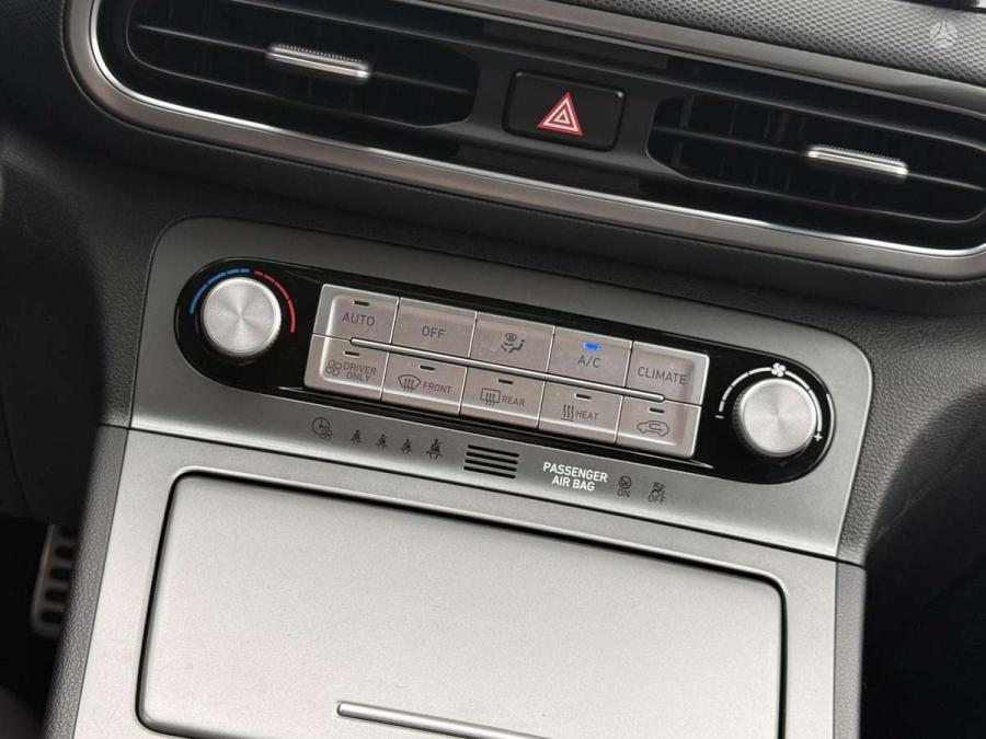 Pelēks Hyundai Kona 2021 Marijampole, ar dzinēja tilpumu 0.00 L un nobraukumu 75 tūkst. km par 19900 €, foto 18 vietnē AUTOMOTO.COM.LV